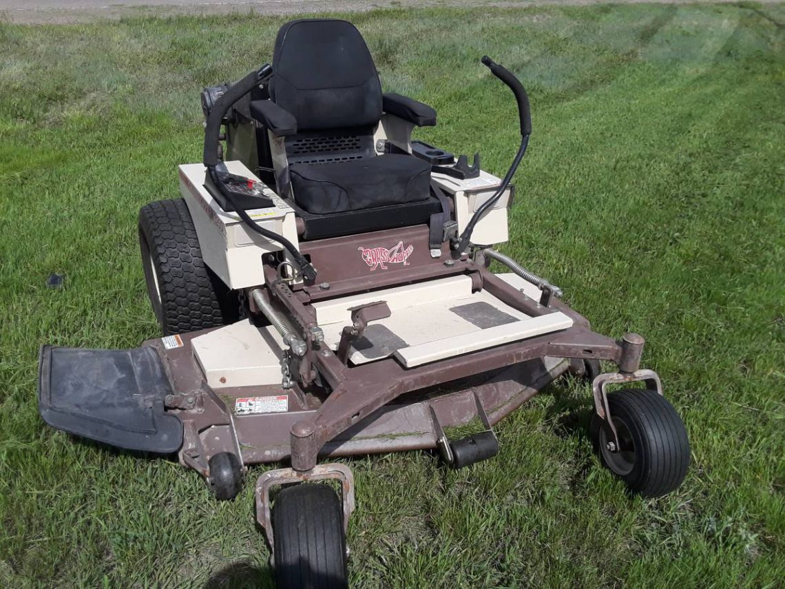 Grasshopper 325D Zero Turn Commercial Grade Mower - RonMowers