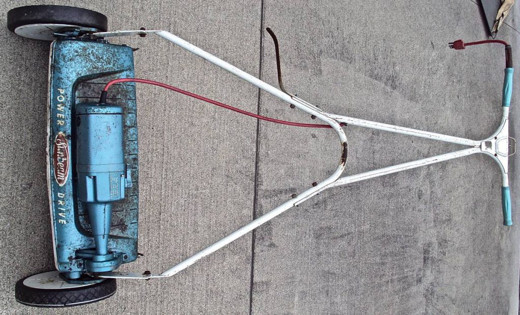 Sunbeam E-700 21" self-propelled reel mower - RonMowers