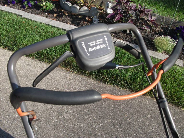 2013 Husqvarna HU700F walk behind mower - RonMowers