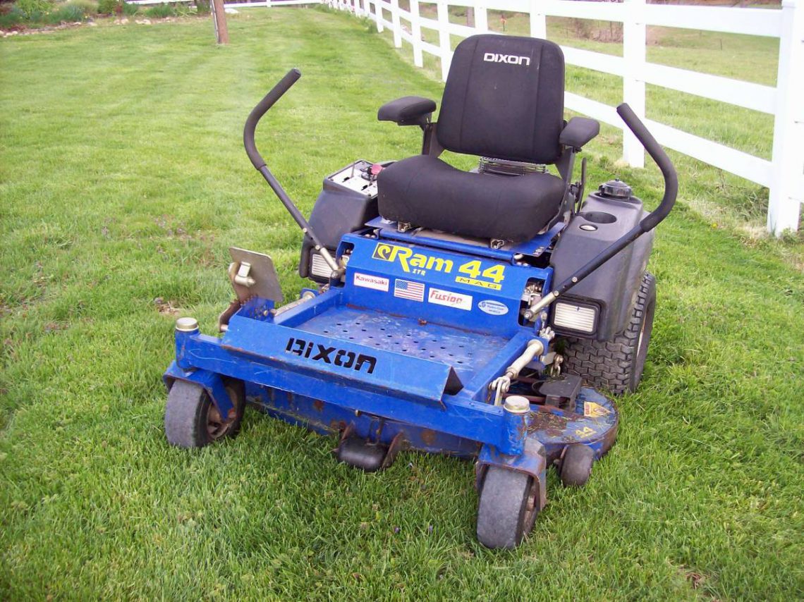 2005 Dixon RAM 44 MAG commercial zero turn lawn mower - RonMowers