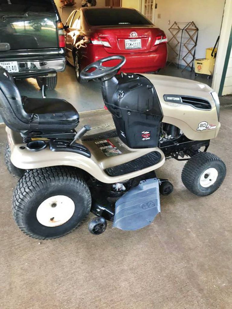 Craftsman 42 in Riding Lawn Mower DYS4500 - RonMowers