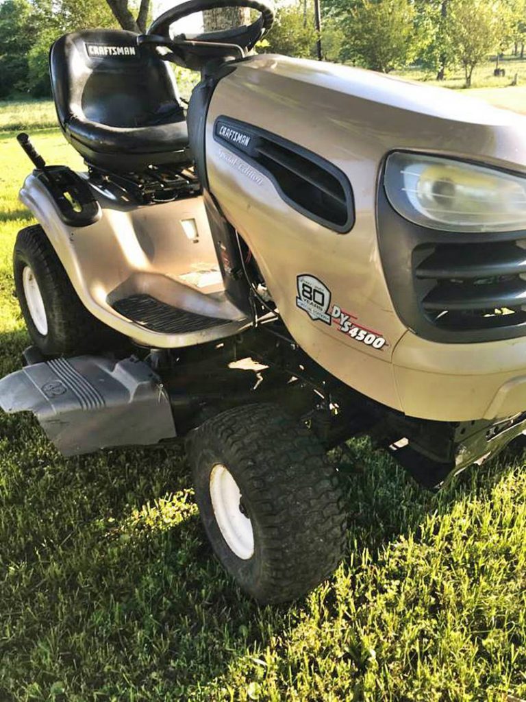Craftsman 42 in Riding Lawn Mower DYS4500 - RonMowers