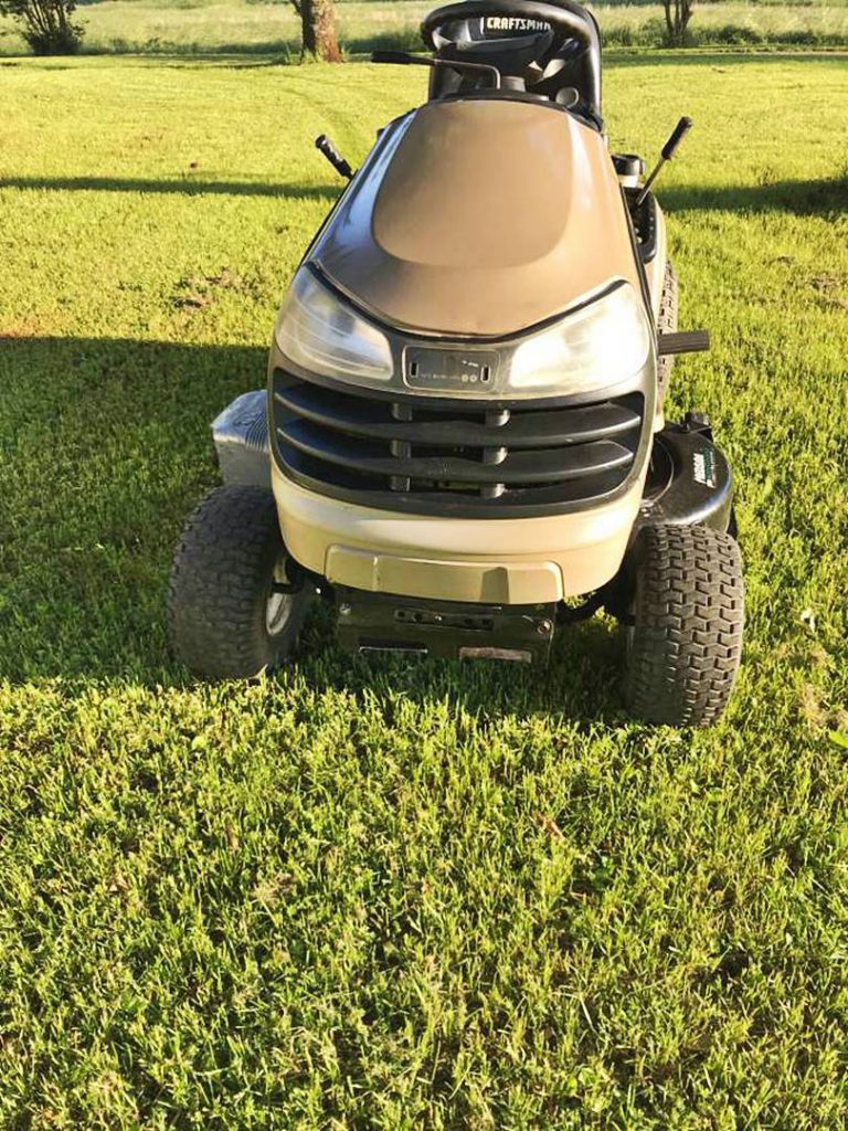 Craftsman 42 in Riding Lawn Mower DYS4500 - RonMowers