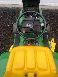 John Deere 212 Tractor Riding Mower with Mower Deck - RonMowers