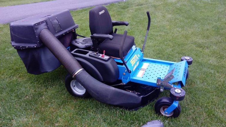 Used Dixon 42-inch SpeedZTR Zeroturn Mower With Bagging System - RonMowers