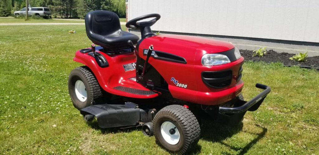2004 Craftsman DLT 3000 42" Cut Lawn Tractor - RonMowers