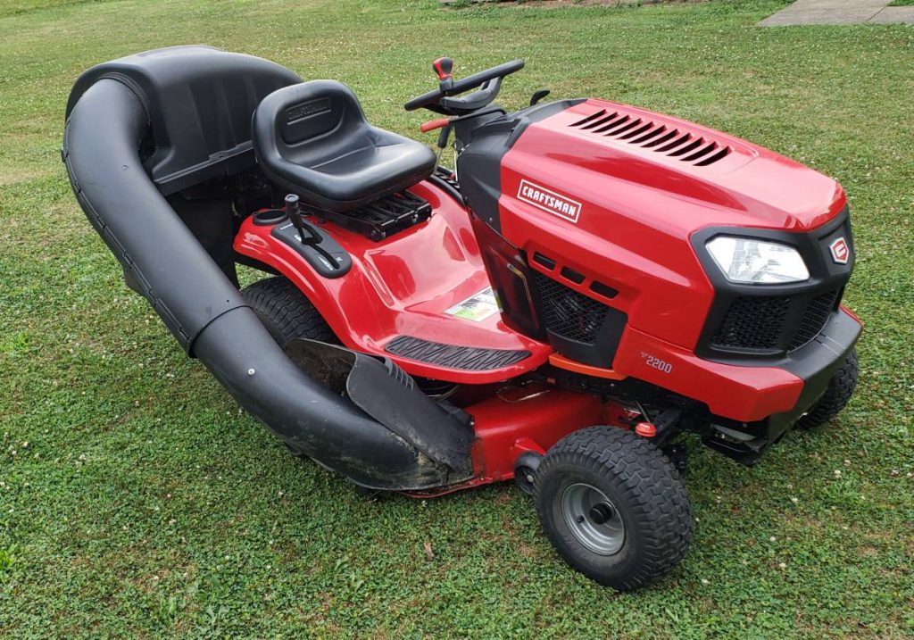 2015 Craftsman T2200 riding lawn mower with 2 bag for sale - RonMowers