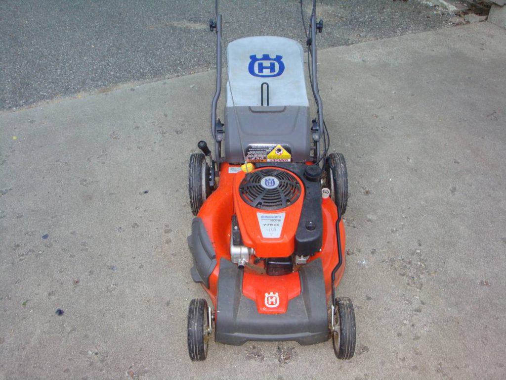 Husqvarna HU775H 175cc Self-Propelled High Wheel 22 in Lawn Mower ...