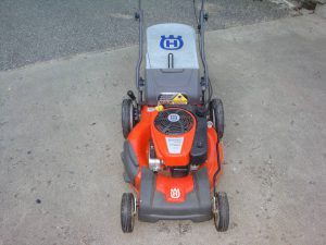 Husqvarna HU775H 175cc Self-Propelled High Wheel 22 in Lawn Mower ...