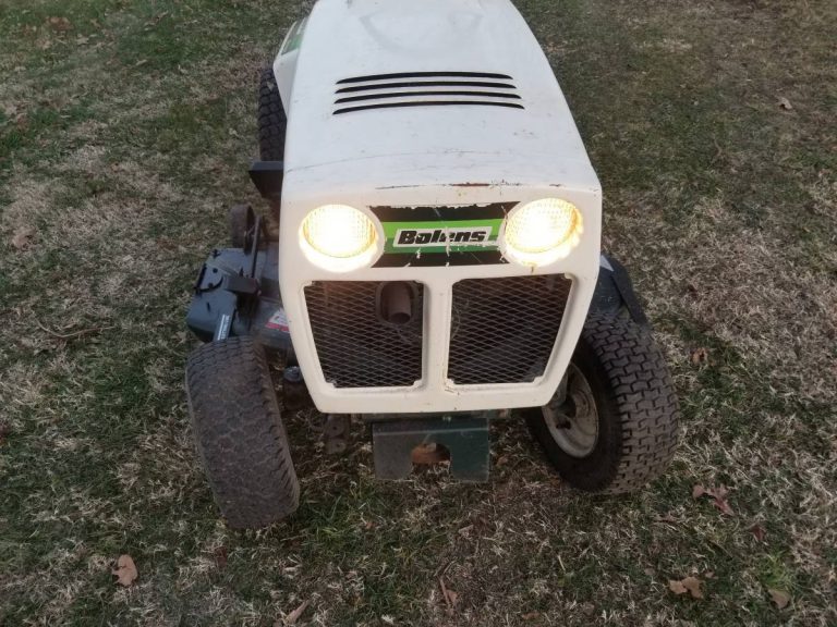 Bolens 2000 Riding Lawn Mower with trailer - RonMowers