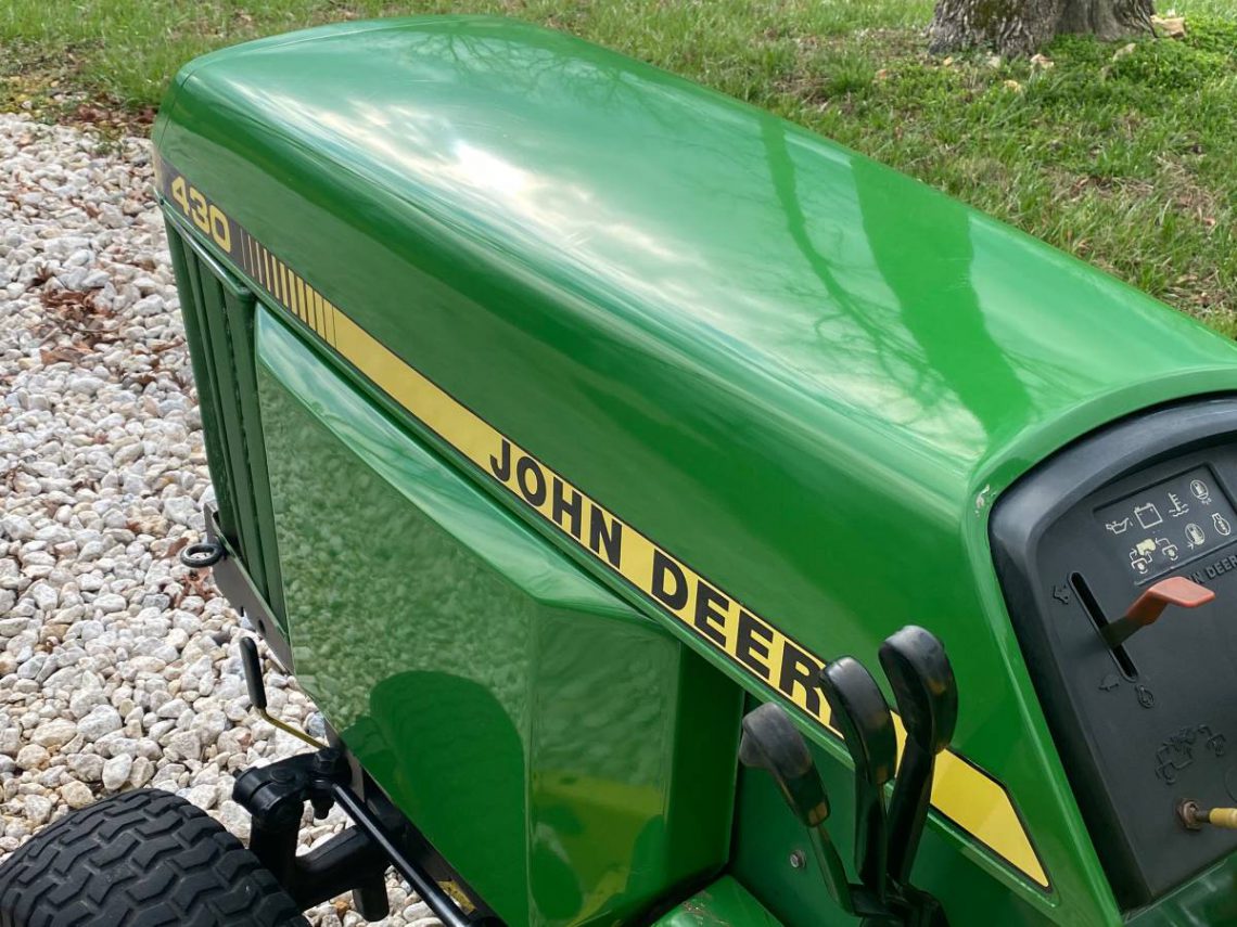 John Deere 430 Riding Lawn Mower - RonMowers