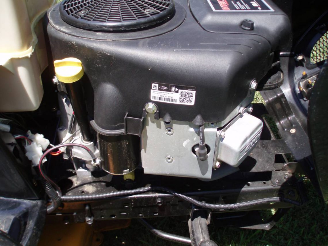 Poulan Pro PP20VA46 Riding Lawnmower - RonMowers