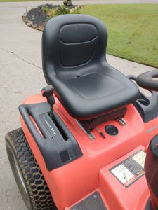Simplicity Conquest 1850 Riding Mower for Sale - RonMowers