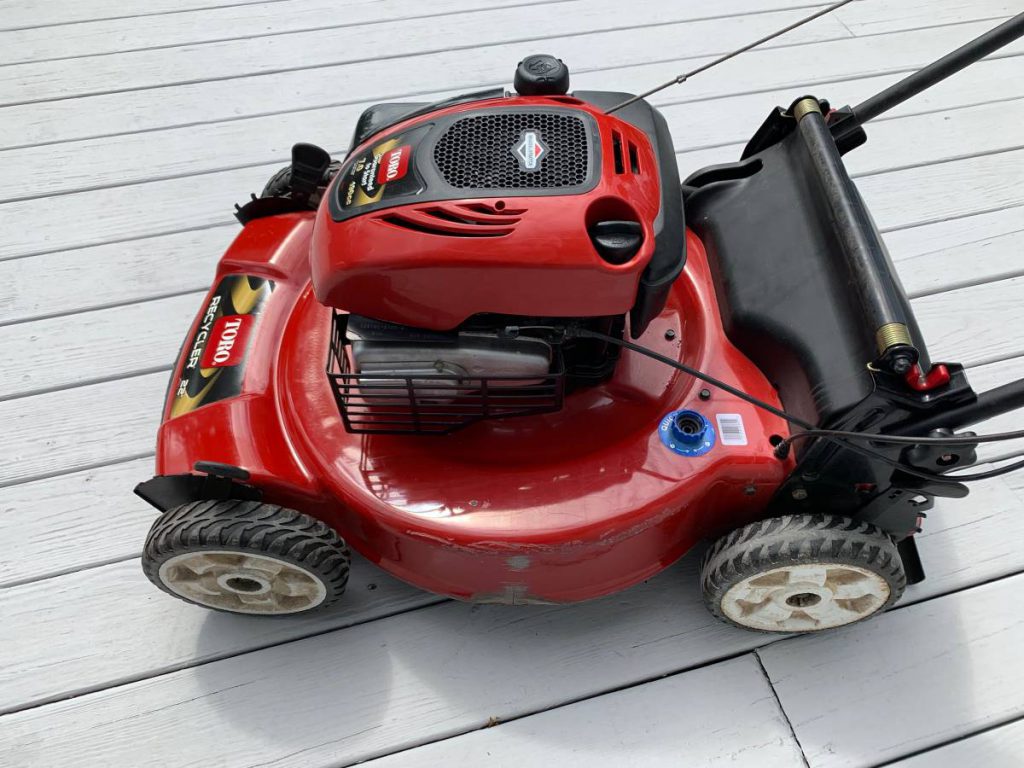 Toro 22” Recycler Lawn Mower 20332 Personal Pace Self-Propelled - RonMowers