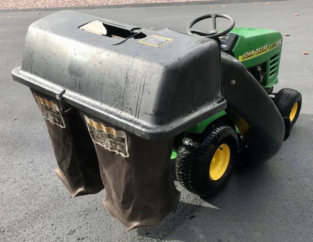 John Deere STX38 Riding Lawn Mower With Double Bagging System - RonMowers