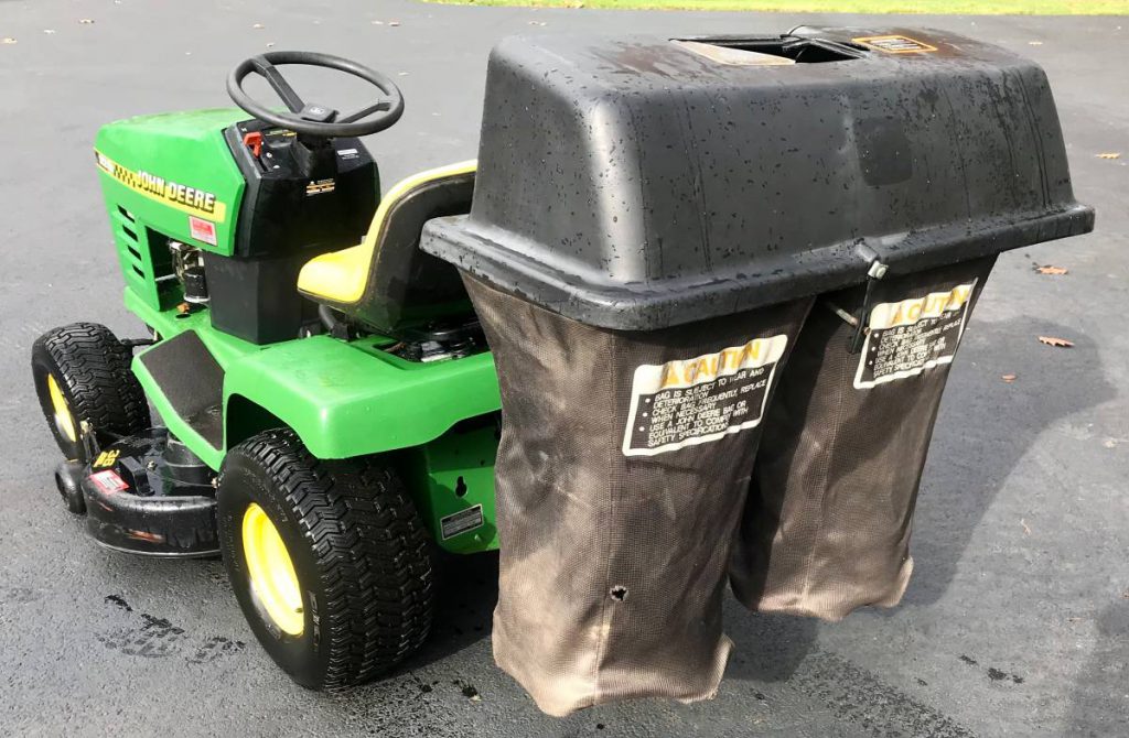 John Deere STX38 Riding Lawn Mower With Double Bagging System - RonMowers