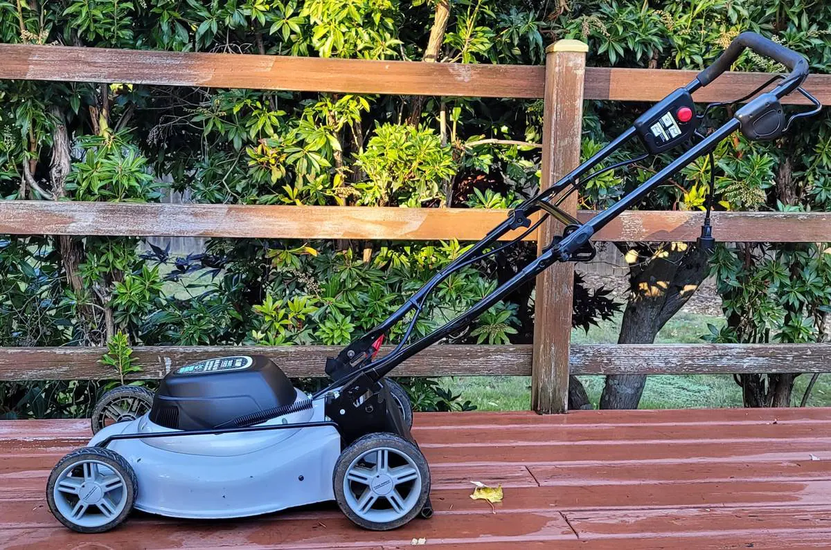 TASK FORCE 18-inch Corded 2-in-1 Electric Mower for Sale - RonMowers