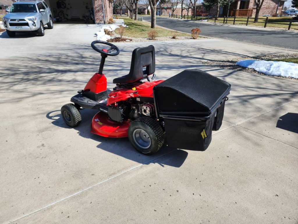 Nearly new Craftsman R110 riding mower with grass catcher - RonMowers