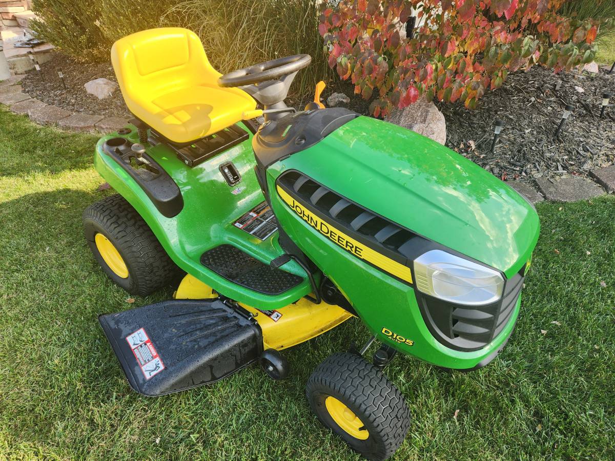 Used John Deere D105 Riding Lawn Mower for sale - RonMowers