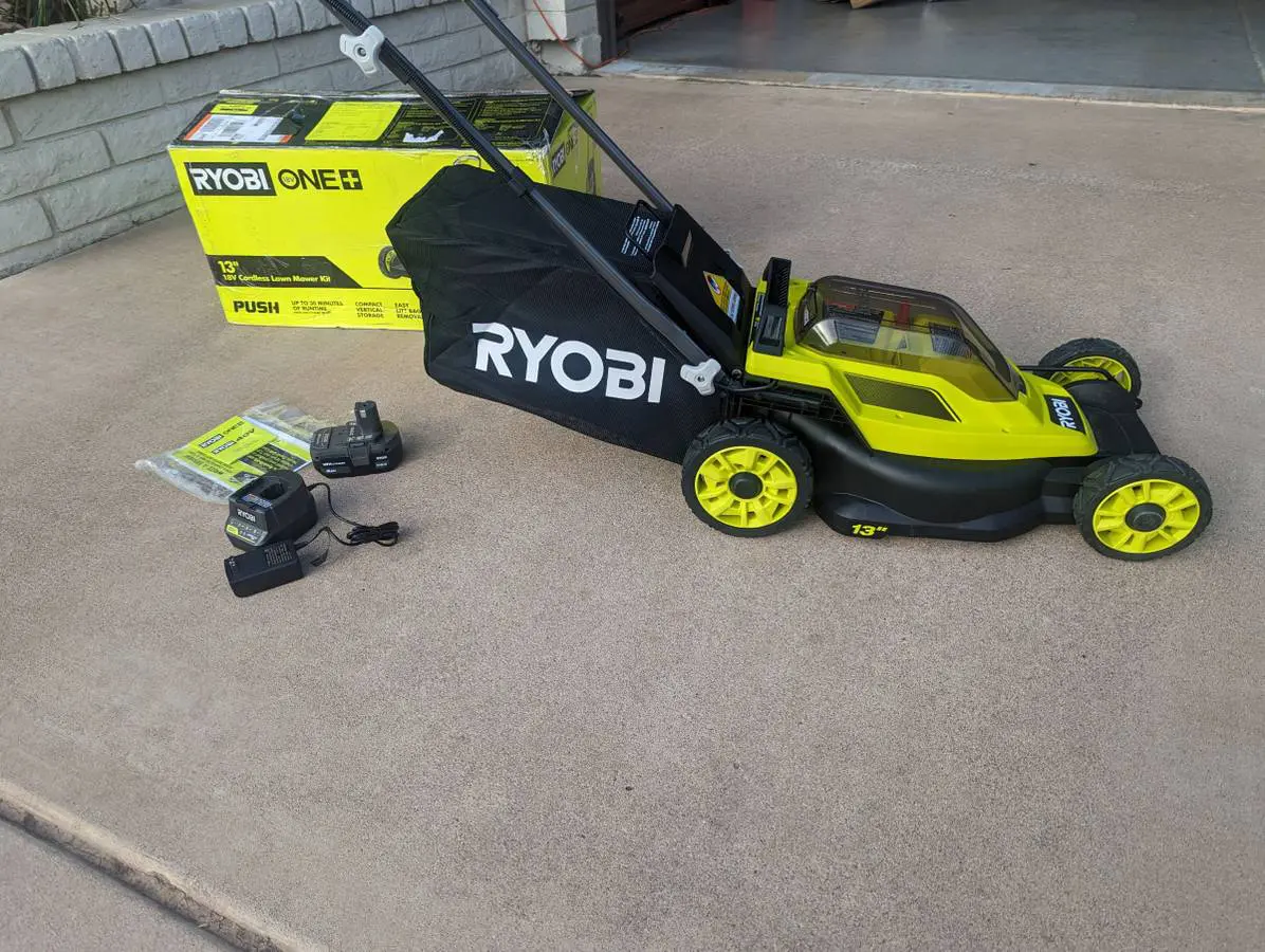 Ryobi 13-in cordless 18 volt lawn mower - RonMowers