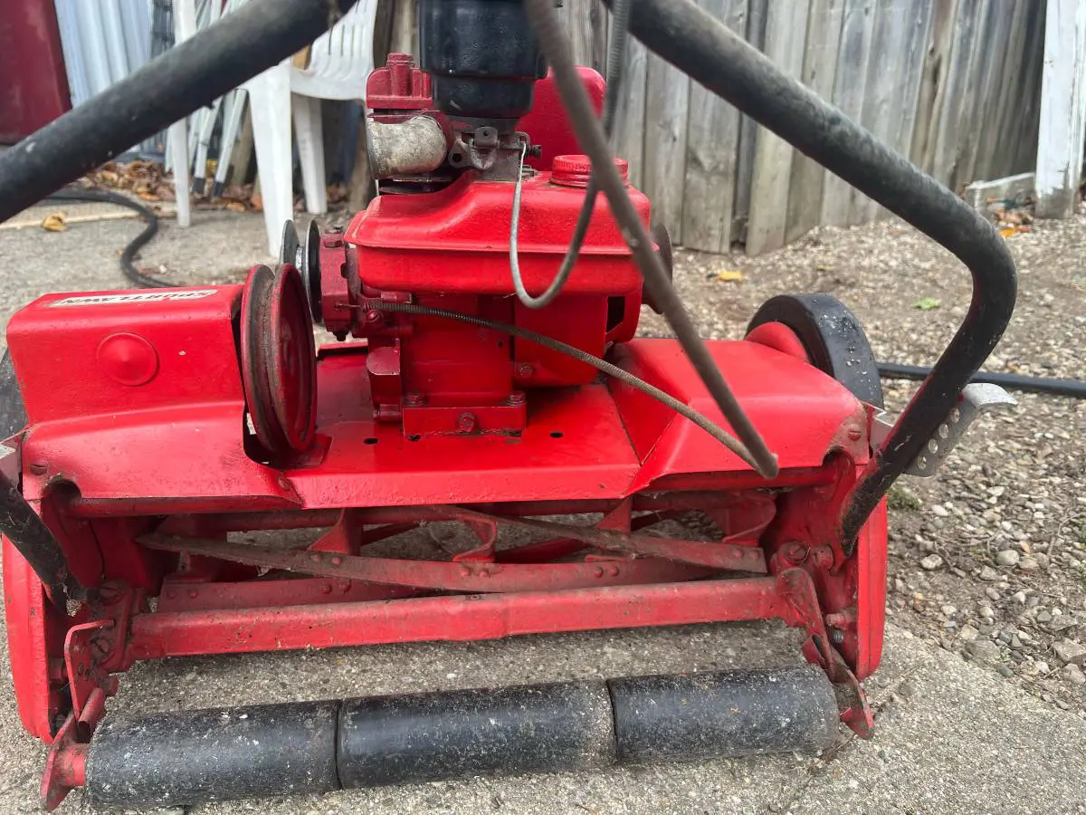 Rare Toro Sportlawn self propelled reel type lawn mower - RonMowers