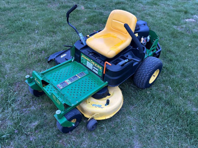 Used John Deere Z235 Zero Turn Mower - RonMowers